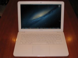 Apple - 13" Apple Macbook Core 2 Duo Unibody
