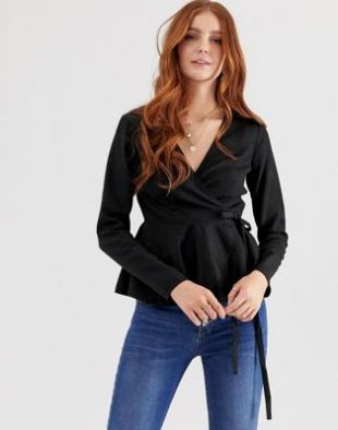 Asos - Asos Top cache cœur en lin à manches longues