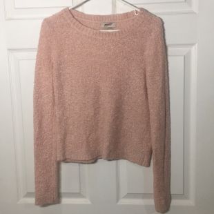 Arizona Jean Company - Light pink fluffy sweater