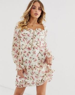 Missguided - Missguided - Robe à fleurs avec détail lacé style milkmaid ...