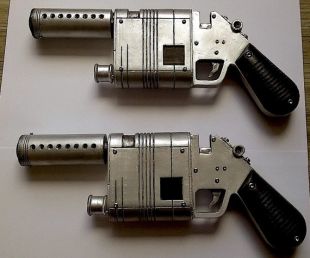 Raphicorp - Rey blaster in RESIN Star Wars