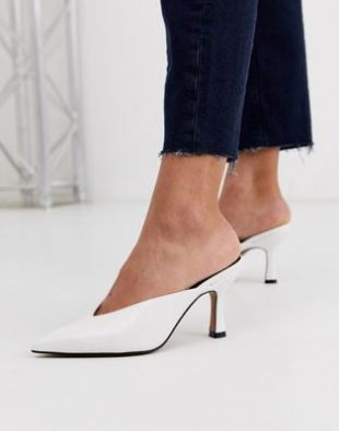 ASOS DESIGN - ASOS DESIGN Sugar mid-heeled mules in white croc | ASOS