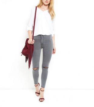 New Look - Ripped Knee High Waist Jeans