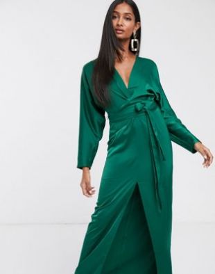 Asos - ASOS DESIGN - Robe longue en satin à manches chauve-souris et taille croisée | ASOS
