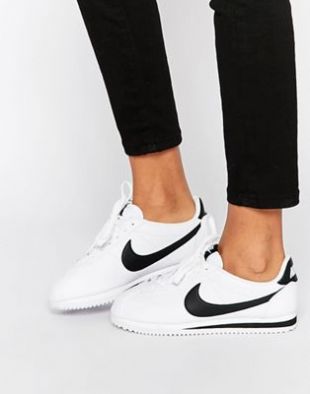 Nike - Sneak­er