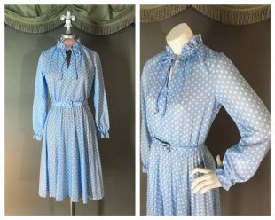 Unbranded - Robe des années 70 vintage BABY BLUE DOTS Polka ruffle robe