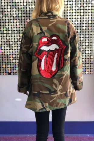 Vintage Vibe Tribe - Rolling-Stones Patch Vintage-Army-Jacket