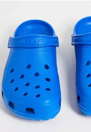 Crocs - Classic Clogs In Cobalt Blue