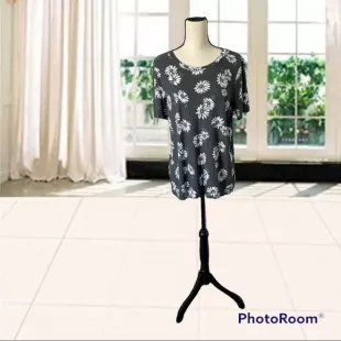 lularoe - Daisy Print Top