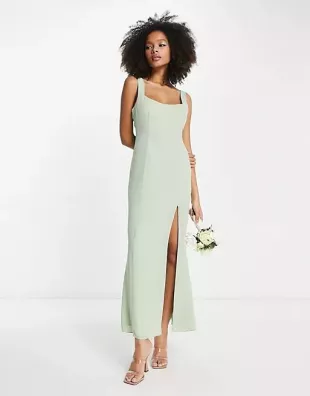 ASOS DESIGN - ASOS DESIGN - L'invitée - Robe longue avec encolure en caur et boutons dans le dos ...