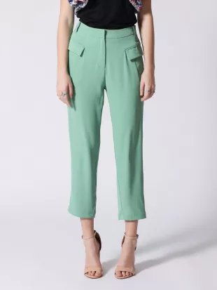 Gracia - Cinched Back 3/4 Length Pants