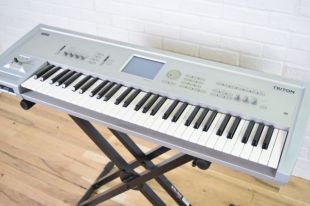 korg - Korg Triton Music Workstation 61 Keyboard Synthesizer With Cord ...