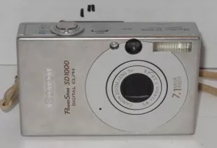 Canon - Powershot Sd1000 7.1Mp Digital Elph Camera with 3X Optical Zoom