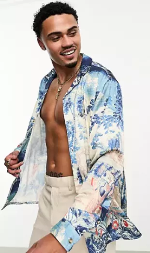 ASOS DESIGN - Relaxed Revere Satin Shirt with Placement Print
