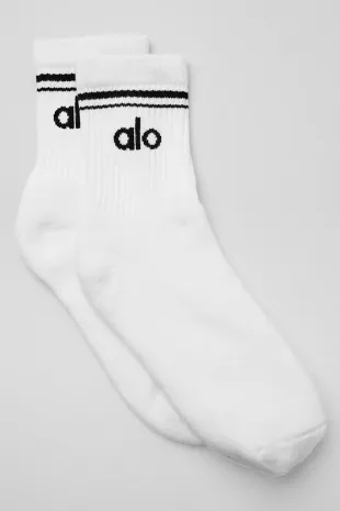 Alo Yoga - Unisex Half-Crew Throwback Socks