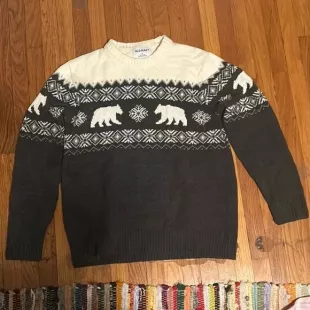 Old Navy - Super warm cozy bear sweater