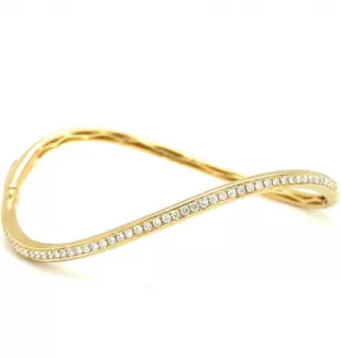 Lisa Nik Jewelry - 18K Yellow Gold Wave Bangle with Diamonds