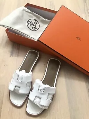 Hermès - White Oran Sandals