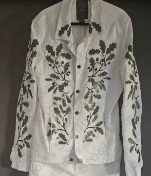 Saltburn Oliver Quick Green Leaf Embroidery White Jacket