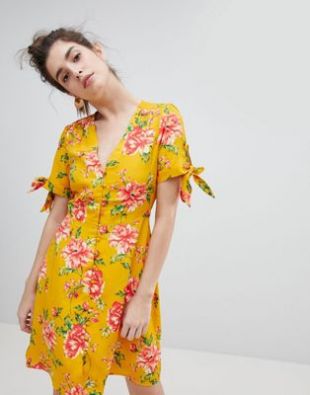 Neon Rose - Neon Rose Robe avec manches nouées et imprimé floral ...