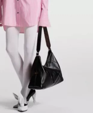 Louis Vuitton - Carryall MM Bag