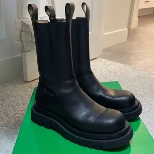 Bottega Veneta - Flat Chelsea Combat Boots