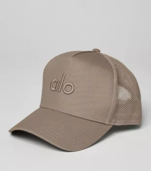 Alo Yoga - District Trucker Hat