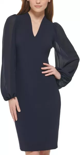 Vince Camuto - Long Sleeve V Neck Stretch Crepe Bodycon Dress