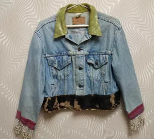 Bella Dahl - Bella Dahl- Levi's Jean Jacket vintage. S