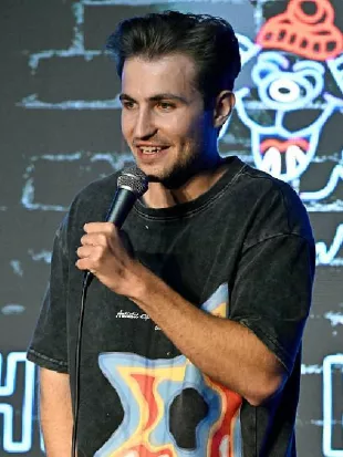 Wilson Jackets - The Ice House Comedy Club Joseph Haag Black Graphic T ...