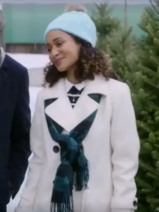 The American Jackets - A Christmas Angel Match 2025 Daisy White Trench Coat