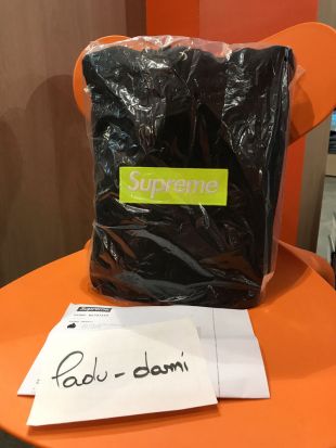 Supreme - Supreme box logo yellow