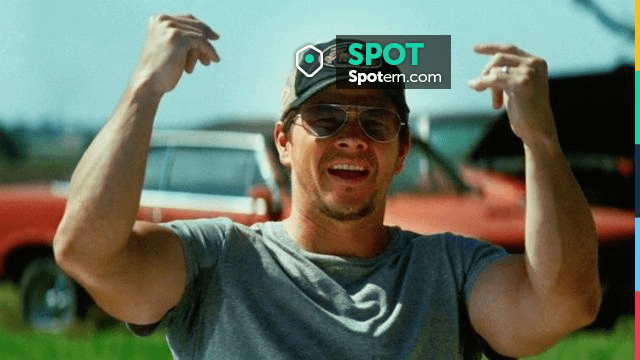 The cap Indian Motorcycle of Cade Yeager (Mark Wahlberg) in ...