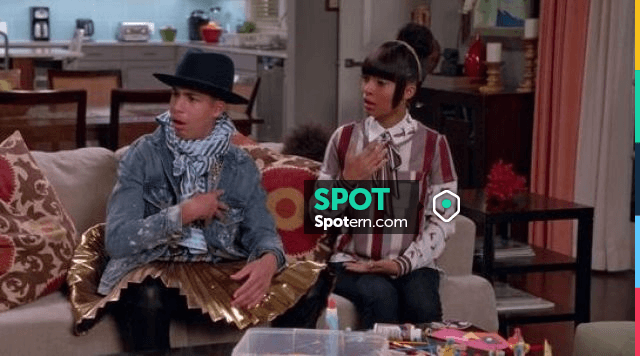 Printed shirt bird Zara of Yara Shahidi on Blackish | Spotern