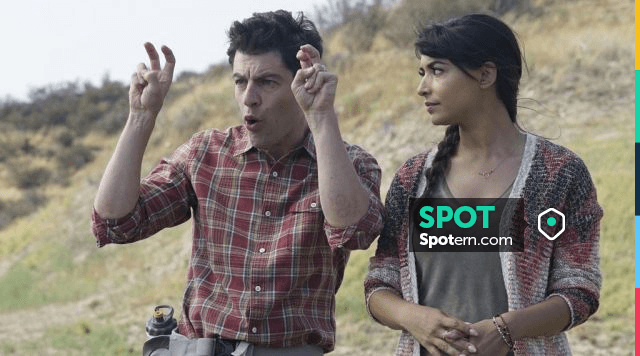 The vest Lucky Brand of Cece Parekh (Hannah Simone) in New Girl | Spotern