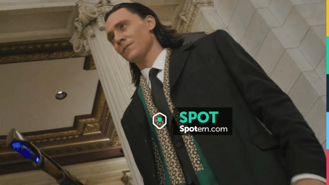 Dress Scarf worn by Loki (Tom Hiddleston) as seen in The Avengers | Spotern