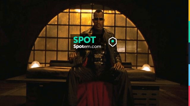 Black Leather Coat worn by Blade (Wesley Snipes) as seen in Blade II ...