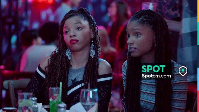 Vestido a rayas Forever 21 de Skylar Forster (Halle Bailey) en Grown ...