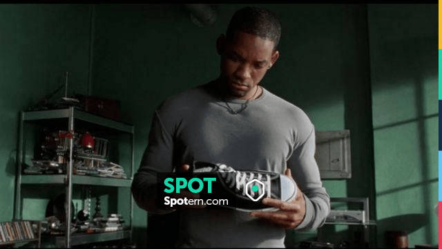 The Converse Chuck Taylor black high tops officer Del Spooner (Will ...