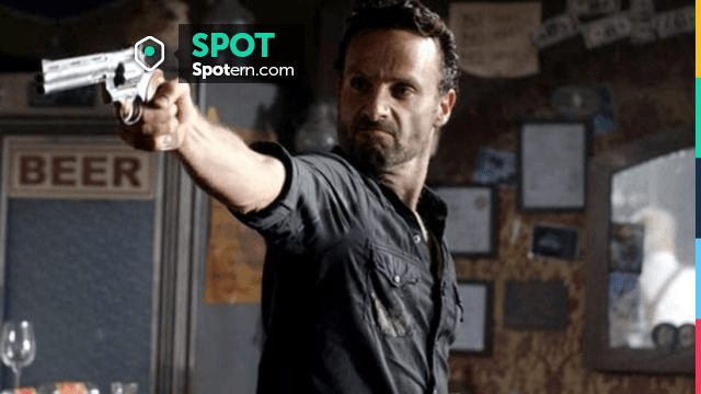 Rick Grimes' (Andrew Lincoln) Colt Python in The Walking Dead 2x08 ...