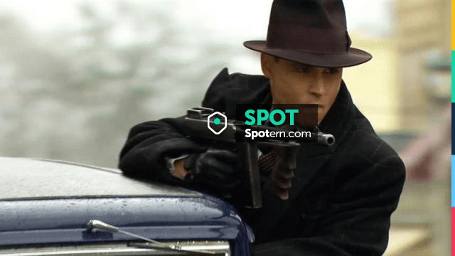 The Thompson Submachine gun that John Dillinger (Johnny Depp) in Public ...