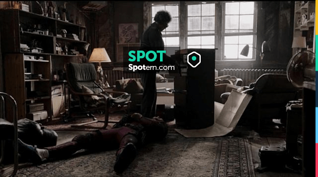 The chest of drawers Ikea black in Deadpool | Spotern