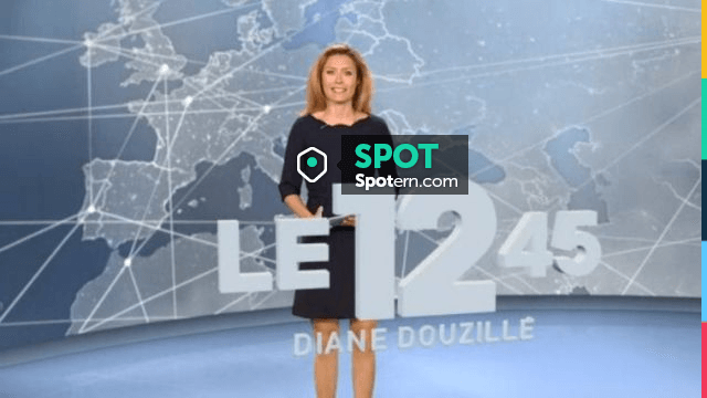 La robe marine col bateau festonné de Diane Douzillé dans Le 12:45 de ...