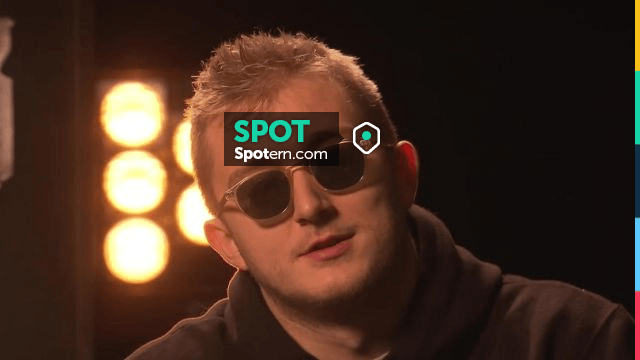 The sunglasses of Vald in his Interview in The Ring at Deezer | Spotern