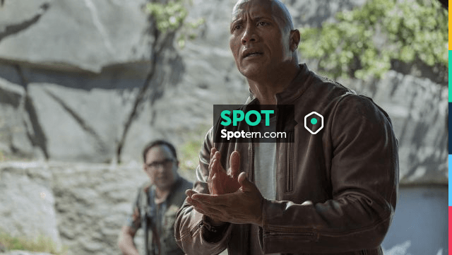 Le blouson en cuir marron de Davis Okoye (Dwayne Johnson) dans Rampage ...