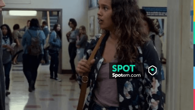 Corne d'abondance Drapé Blouson porté par Jessica Davis (Alisha Boe) en ...