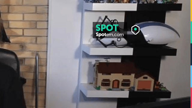 Portal Prop Replica | Spotern