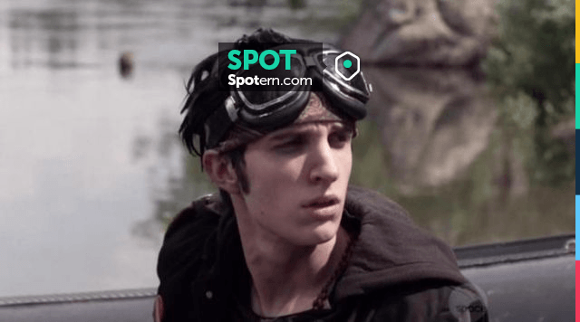 The aviator goggles of 10K (Nat Zang) in Z Nation | Spotern