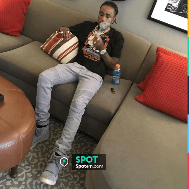 La paire de Yeezy Boost 750 Adi­das de Quavo sur son compte Instagram ...