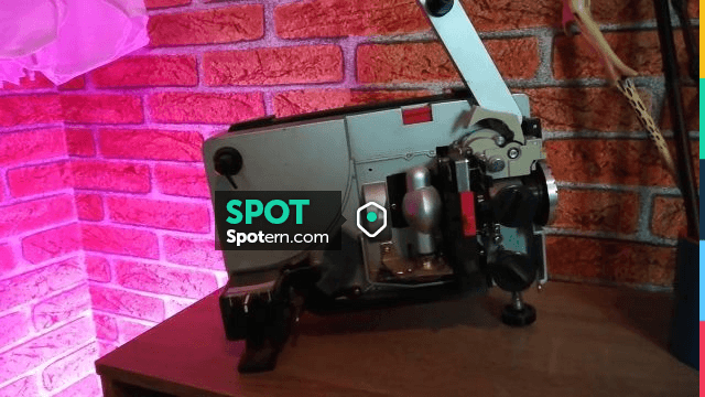Old projector (Super 8 ?) | Spotern